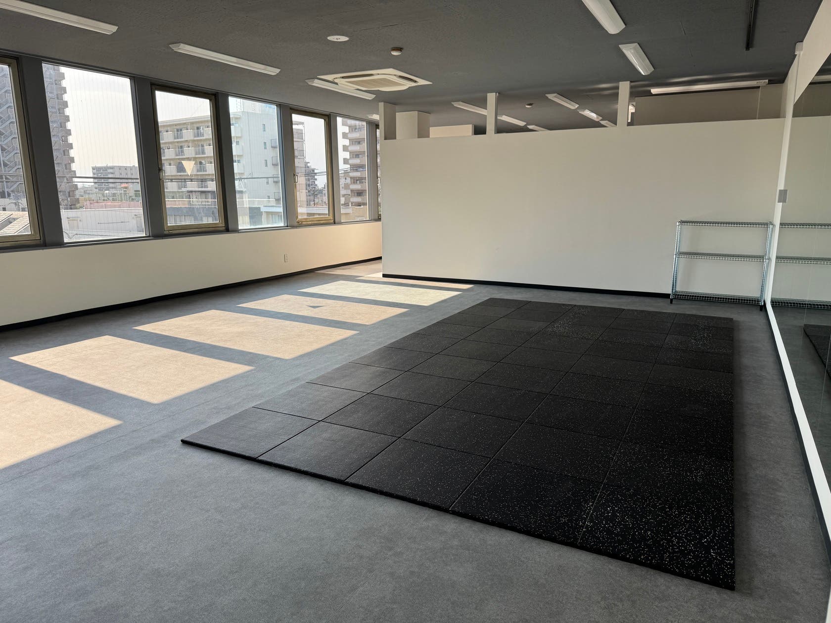 「１時間６００円〜」平塚駅から徒歩５分のダンス演劇楽器演奏なんでもOK!レンタルスタジオ【ショート、YouTube動画撮影OK】の写真6