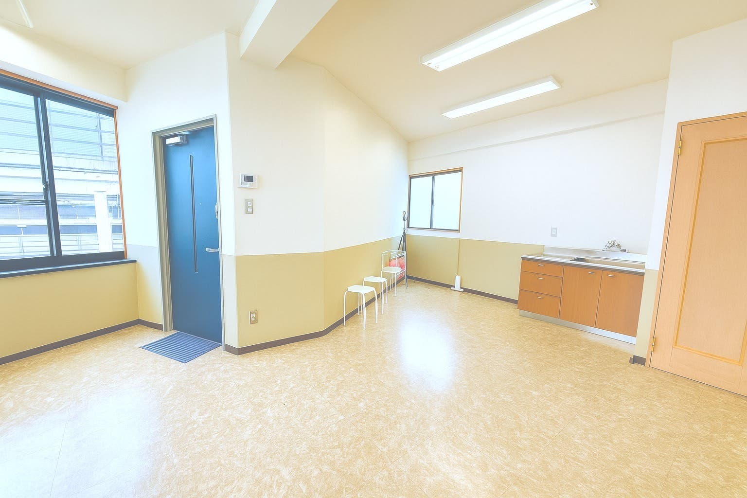 熊谷駅前徒歩1分💃✨少人数特化型スタジオ✨近くにコンビニ多数・レンタルダンススタジオ４階の写真5