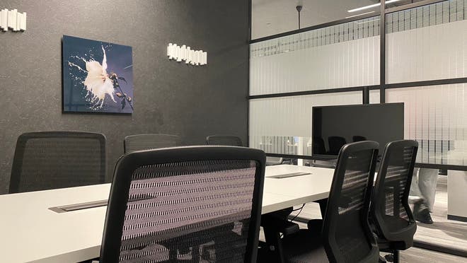 【BIZcomfort浜松】駅から徒歩9分!6名用会議室。受付スタッフ滞在打合せ/商談/面接/WEB会議/テレワーク/レッスンの写真3