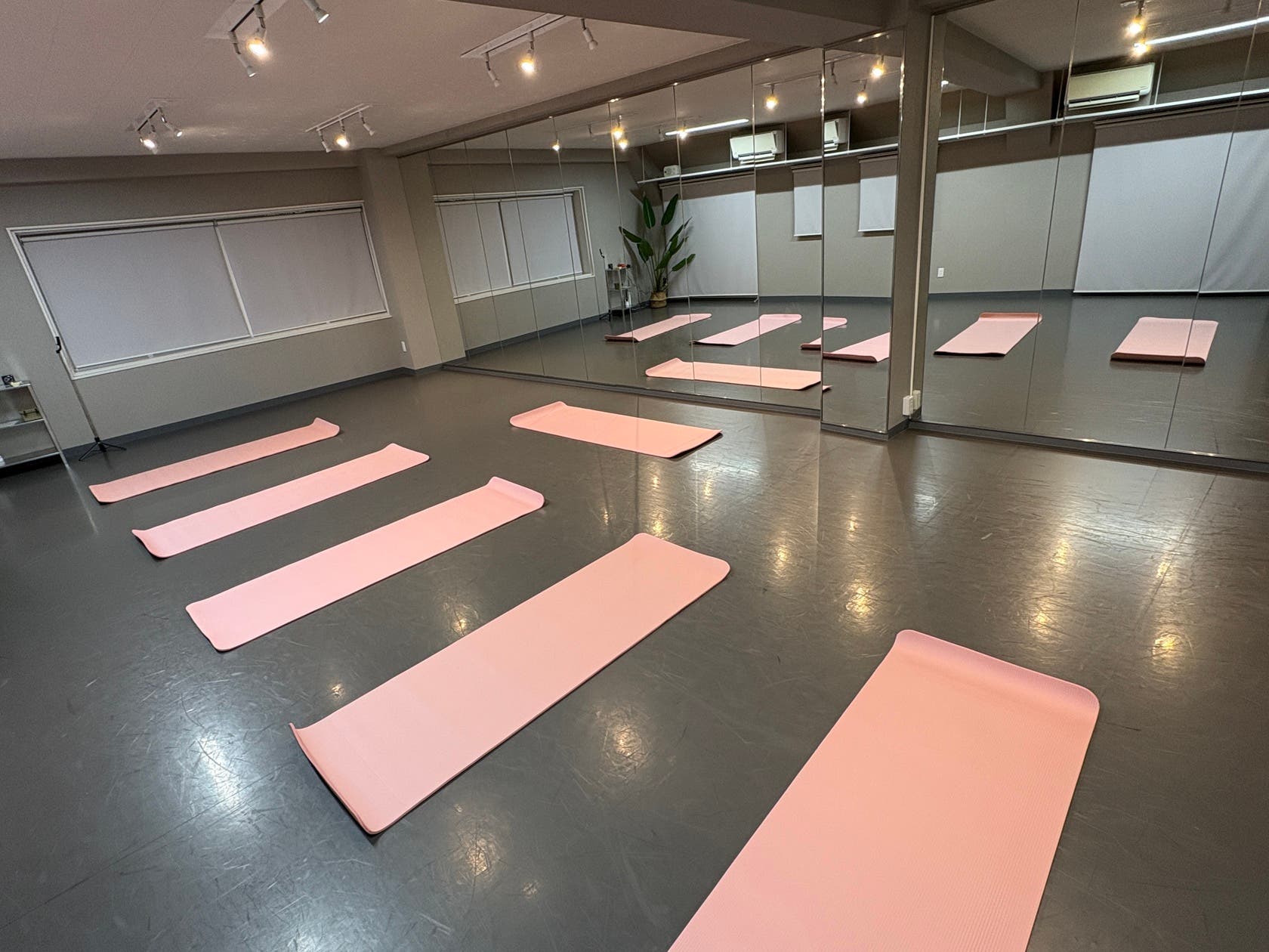 東伏見駅前のダンススタジオの写真4