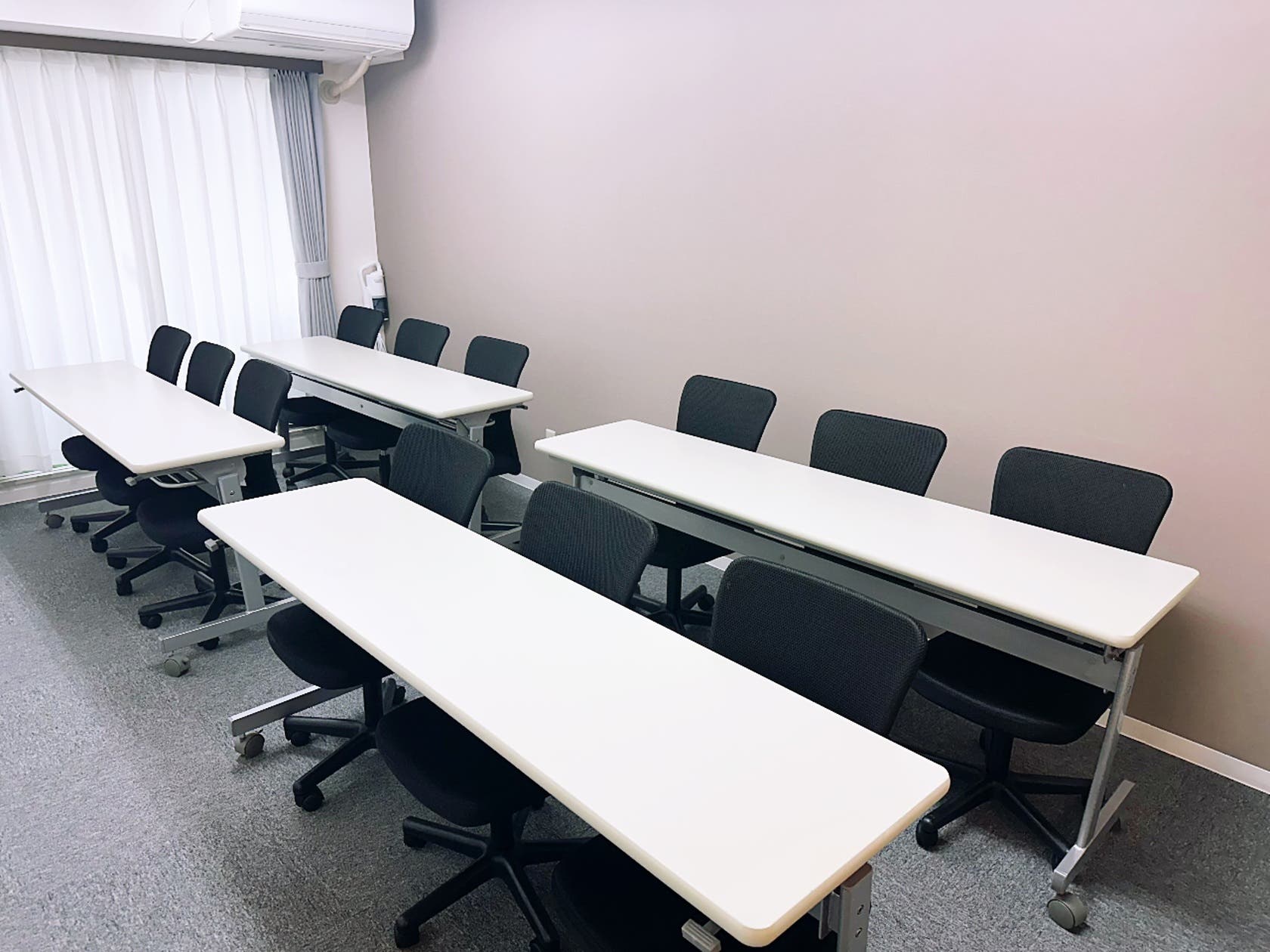 新宿最安値！新OPEN!【新宿駅9分】会議・レッスンに12名着席OK！WIFI完備／飲食可能・少人数パーティーもの写真4