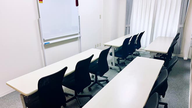 新宿最安値!新OPEN!【新宿駅9分】会議・レッスンに12名着席OK!WIFI完備/飲食可能・少人数パーティーもの写真5