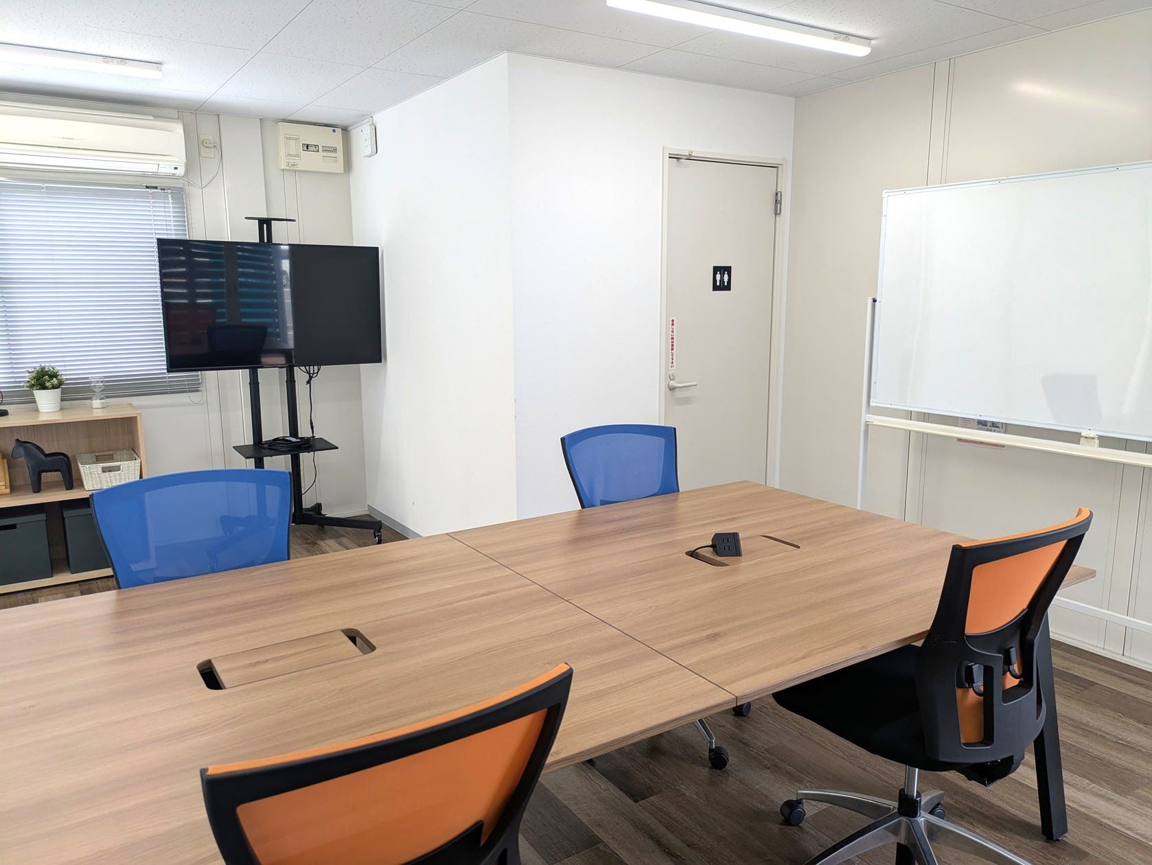 【Meeting】✨U-SPACE加古川北在家店✨会議や打ち合わせにぴったりのオフィススペースです♪Wi-Fi/加古川市の写真1