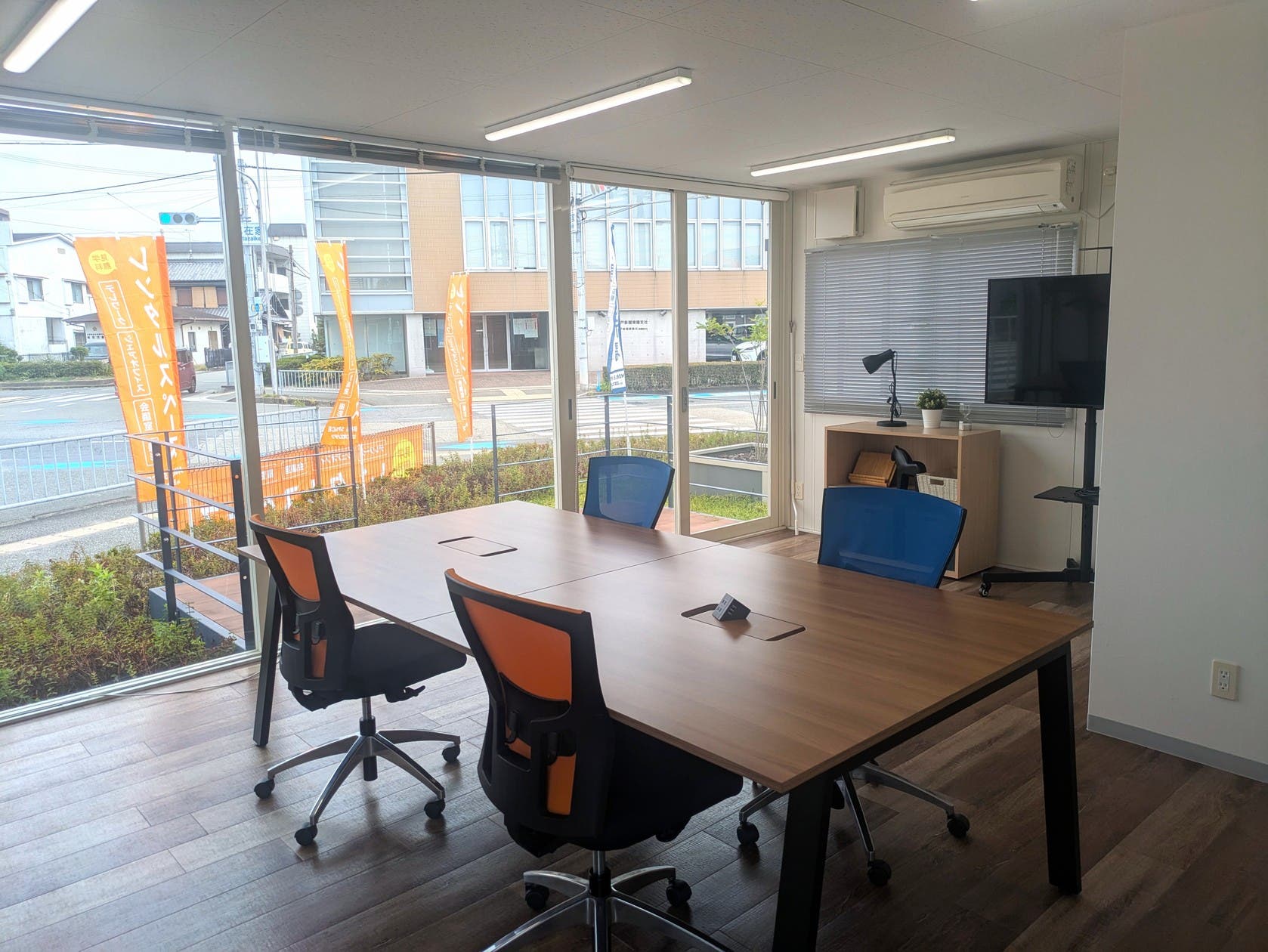 【Meeting】✨U-SPACE加古川北在家店✨会議や打ち合わせにぴったりのオフィススペースです♪Wi-Fi/加古川市の写真2