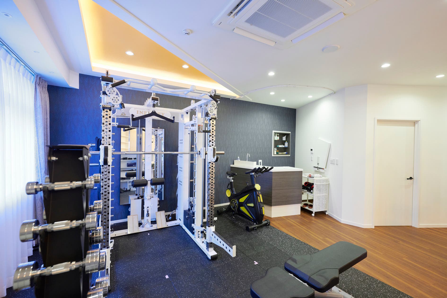 小田急相模原駅から徒歩3分　多目的トレーニングスペース　五つの空間を使い分け可能！の写真1