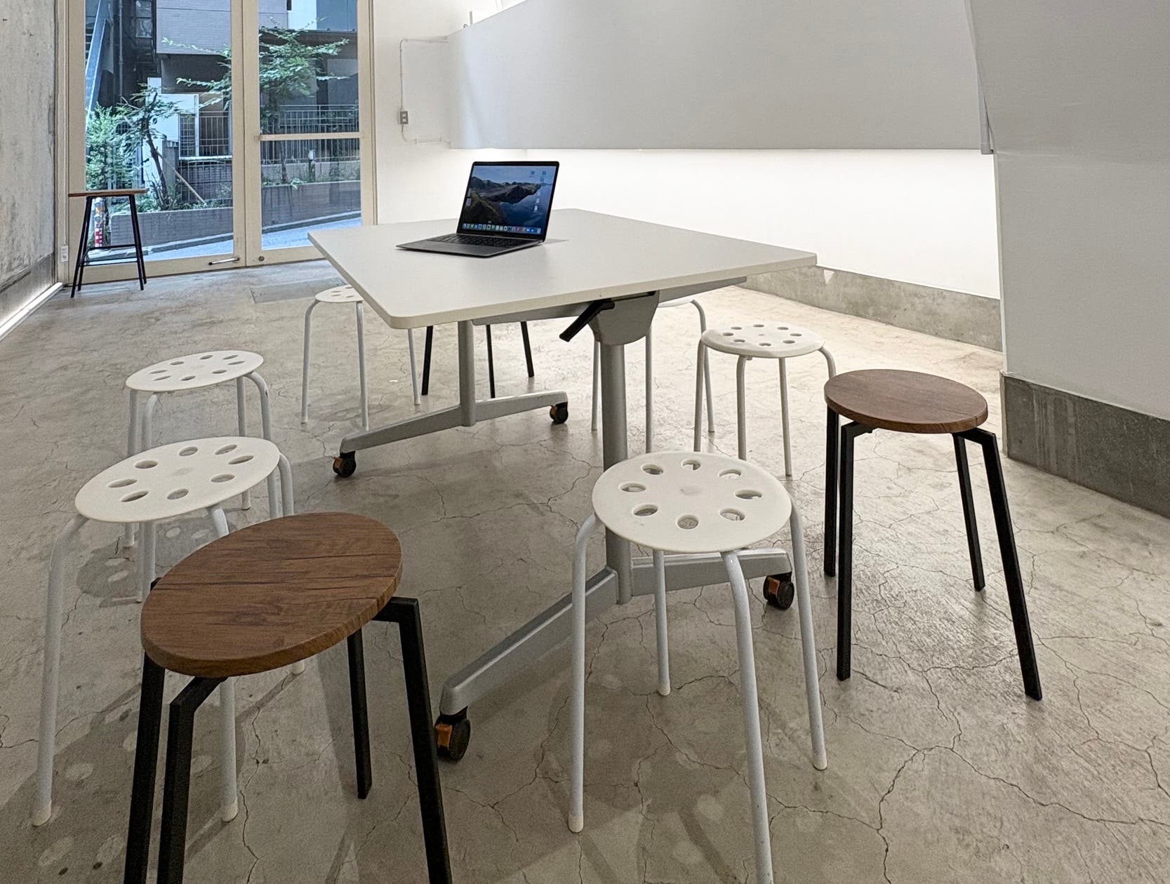 麻布十番駅から徒歩4分〜５分のアートギャラリー＆レンタルスペースの写真5