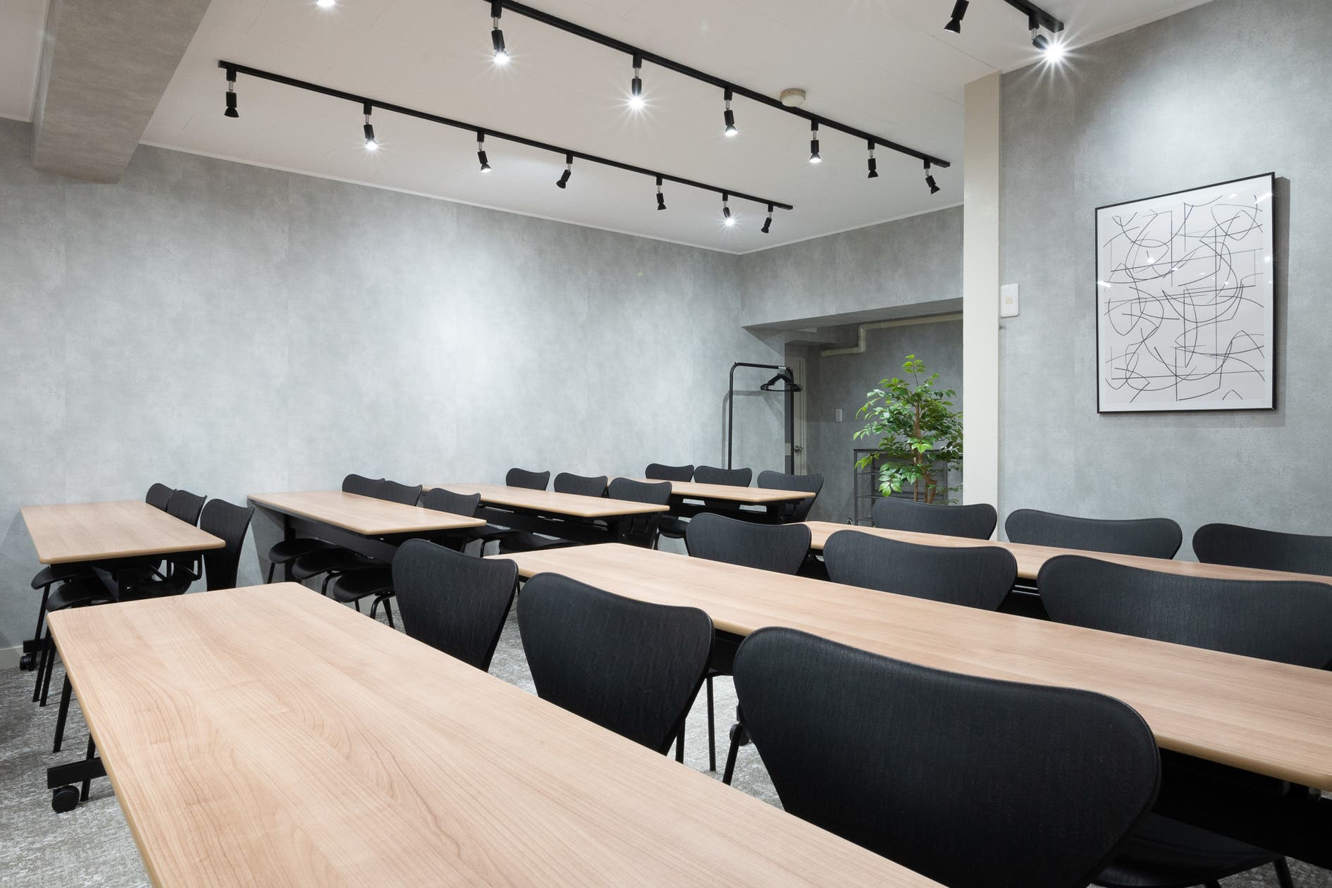 ミリオン会議室新大阪２号店【新大阪駅3分】最大35名/光回線/プロジェクター/モニター/持込飲食可/パーティプラン🎉の写真21