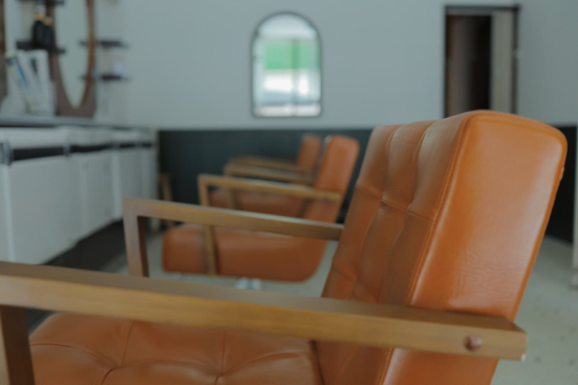 【目黒/西小山/レトロ×アンティーク美容室スタジオ】床屋モチーフ/背景スタンド/照明機材/ゴミ捨ておまかせの写真22