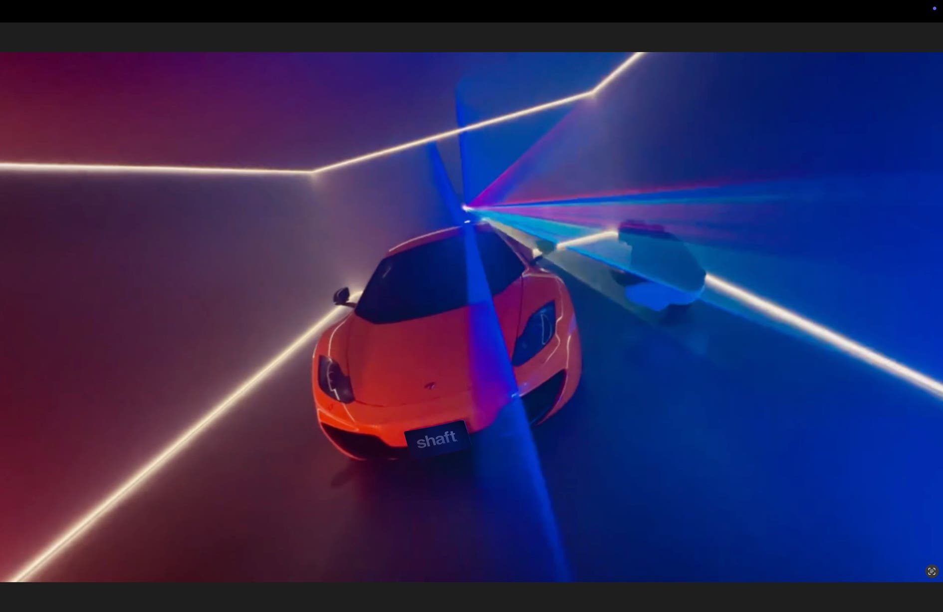 自動車、モーターサイクルの撮影に。積載車もアクセス良好です。の写真3