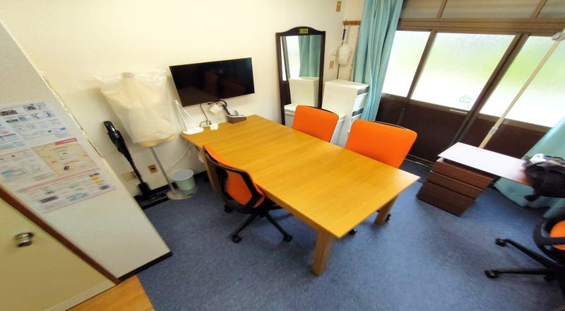 [のんびり工房/馬場箱]大きな机の四角いお部屋 (作業場所/会議/ボードゲーム/お話し会)