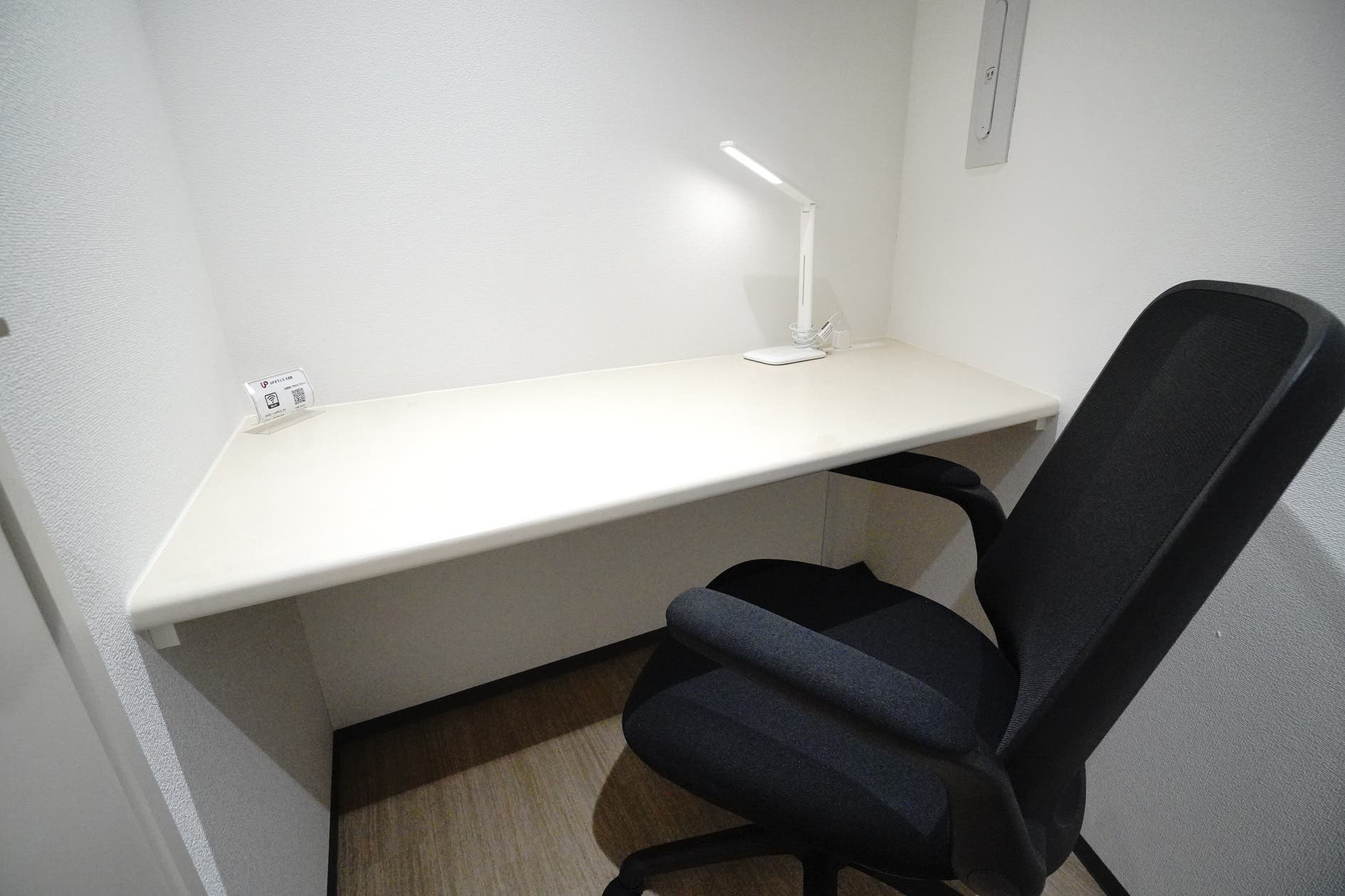 ＜UPオフィス水道橋 B107号室＞水道橋駅徒歩3分🚃1人用個室🚪光回線Wi-Fi📶電源🔌リモートワーク/Web面接/作業の写真3