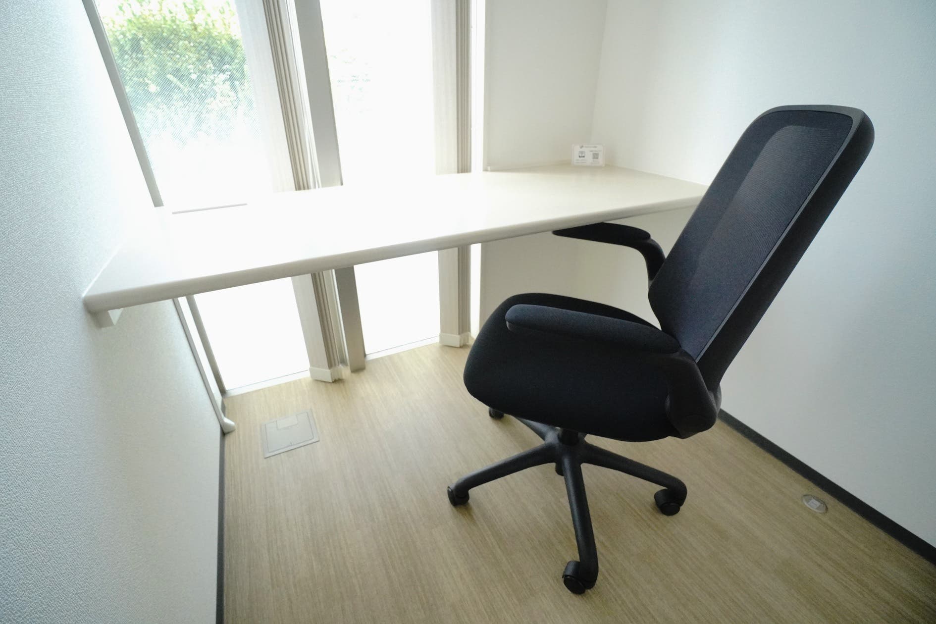 ＜UPオフィス水道橋 304号室＞水道橋駅徒歩3分🚃1人用個室🚪光回線Wi-Fi📶電源🔌リモートワーク/Web面接/作業の写真2