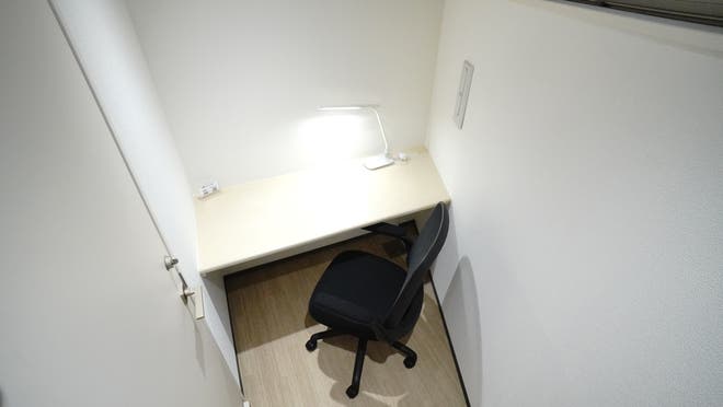 <UPオフィス水道橋 407号室>水道橋駅徒歩3分🚃1人用個室🚪光回線Wi-Fi📶電源🔌リモートワーク/Web面接/作業の写真1