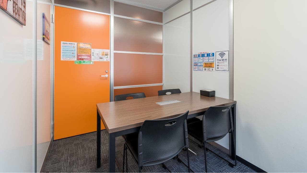 ✨期間限定！特別料金✨🚃初台駅／徒歩7分、新宿西口駅からバス9分✅直前でも予約可能✅少人数での打ち合わせ✅一人での作業に最適の写真3