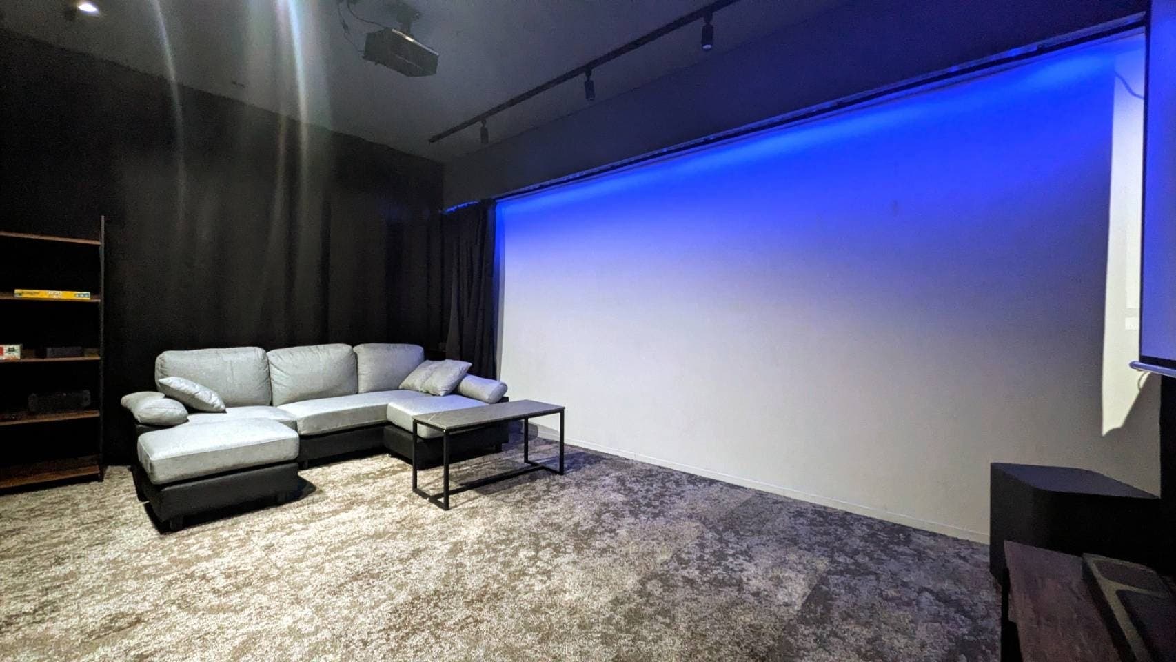 【オープン記念価格★ごみ捨て無料✨】六本木の秘密シネマルーム🎬撮影配信・映画デート・女子会の写真4