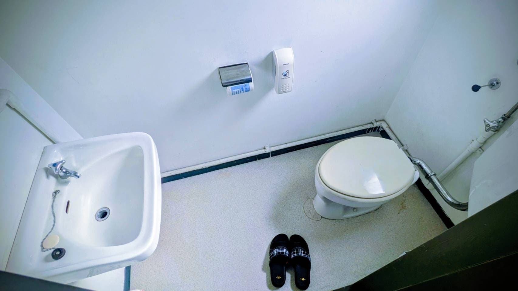 【オープン記念価格★ごみ捨て無料✨】六本木の秘密シネマルーム🎬撮影配信・映画デート・女子会の写真21