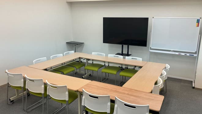 【15人用】Wi-Fi・コンセント完備!函館駅前徒歩2分!短時間利用可能の貸会議室です!の写真2