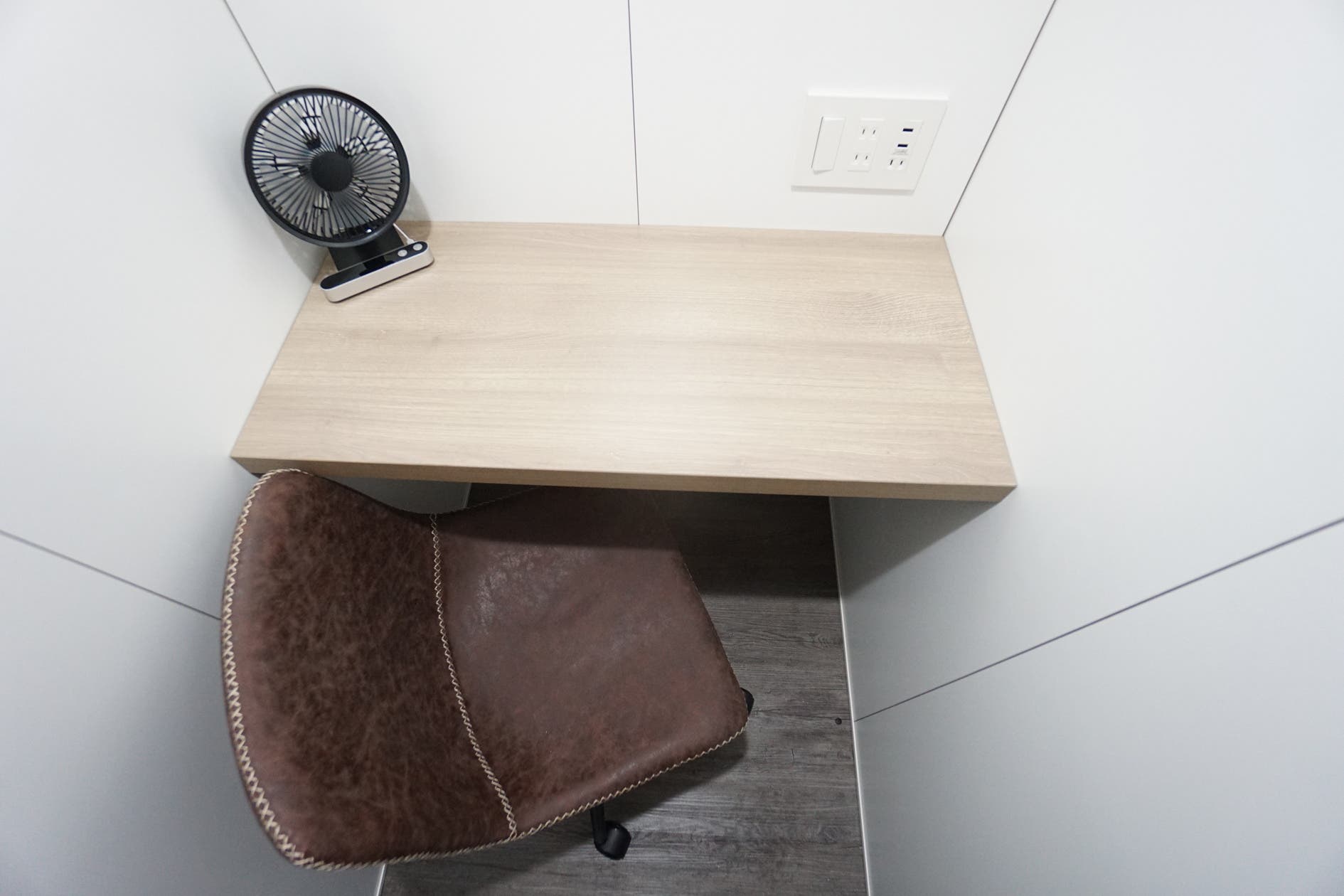 ＜YOYO仙台駅西口No.4＞仙台駅徒歩3分🚃完全個室ワークブース Wi-Fi📶電源🔌テレワーク/ZOOM/自習/作業場所の写真3