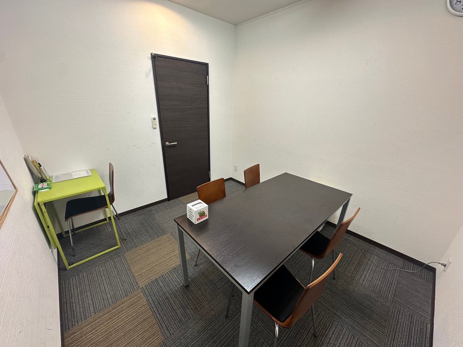 ☆★茅ヶ崎駅徒歩2分・Wi-Fi完備★☆会議・テレワーク・契約手続きに使える多用途レンタルスペース　Room①の写真3