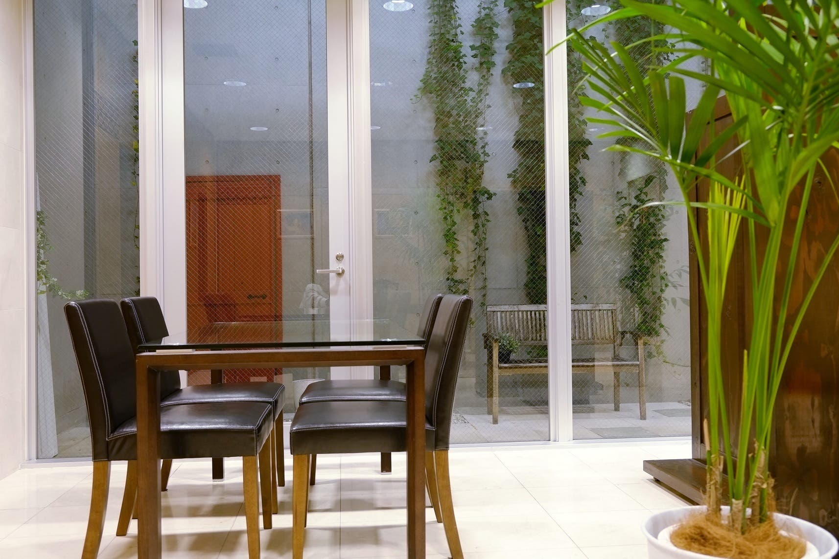 【北参道駅から徒歩３分】太陽が降り注ぐ、明るく落ち着いた開放的な空間です。の写真10