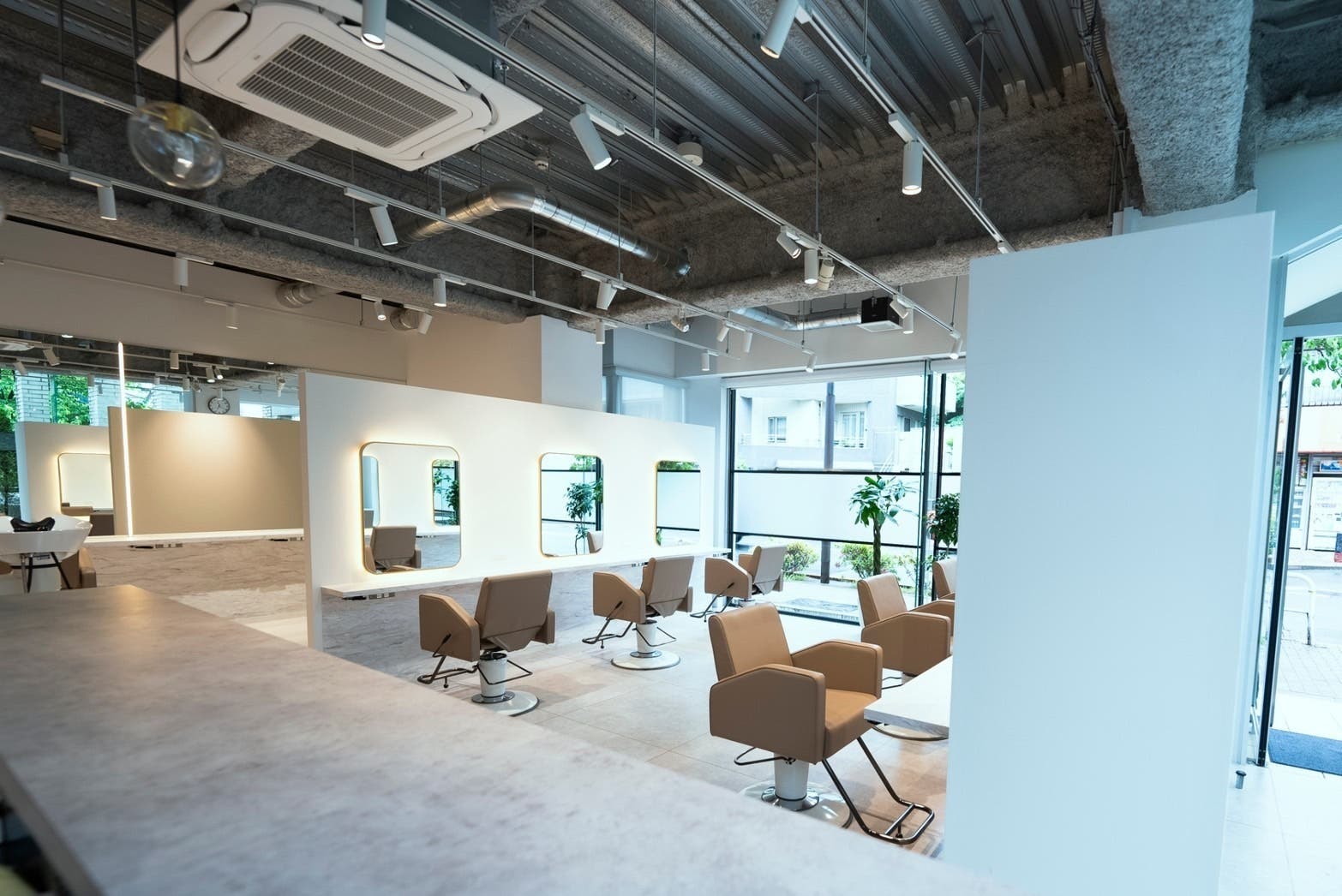 【恵比寿駅 徒歩7分】プライベートサロン🍃ロケ・スタジオ撮影📸ドラマ・YouTube撮影🌟美容・ヘアカット🪞セミナー😊の写真4