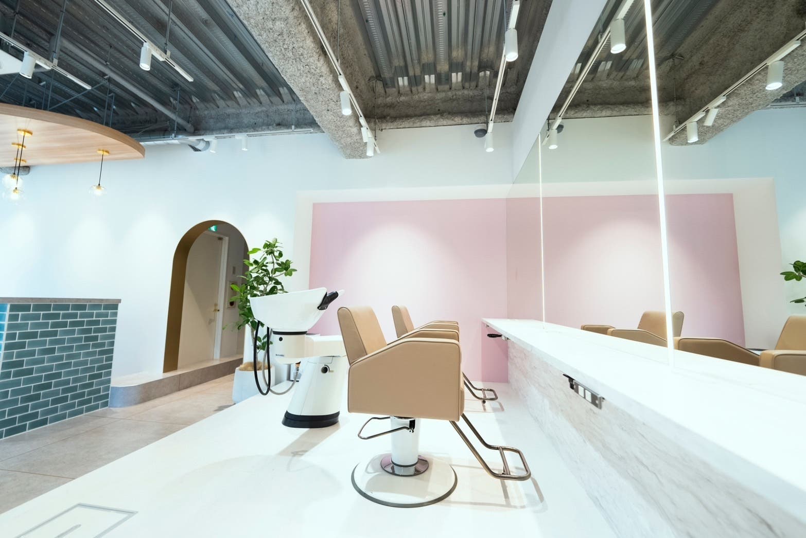 【恵比寿駅 徒歩7分】プライベートサロン🍃ロケ・スタジオ撮影📸ドラマ・YouTube撮影🌟美容・ヘアカット🪞セミナー😊の写真11