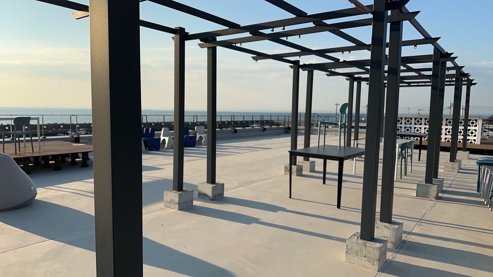 北淡インターから車🚗で8分の目の前が海のスペース🏖️の写真5