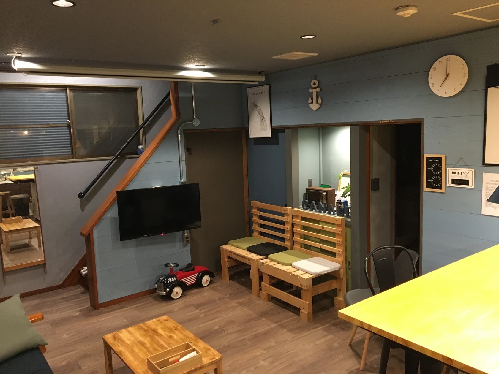 西海岸　カフェ風　スペース　プロジェクターの写真8