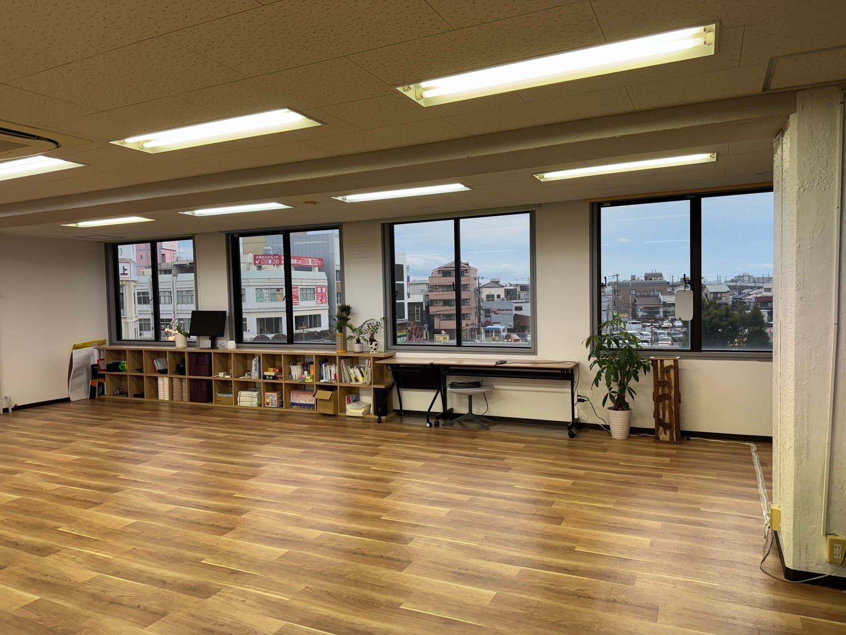 泉佐野駅徒歩１分のヨガスタジオの写真2