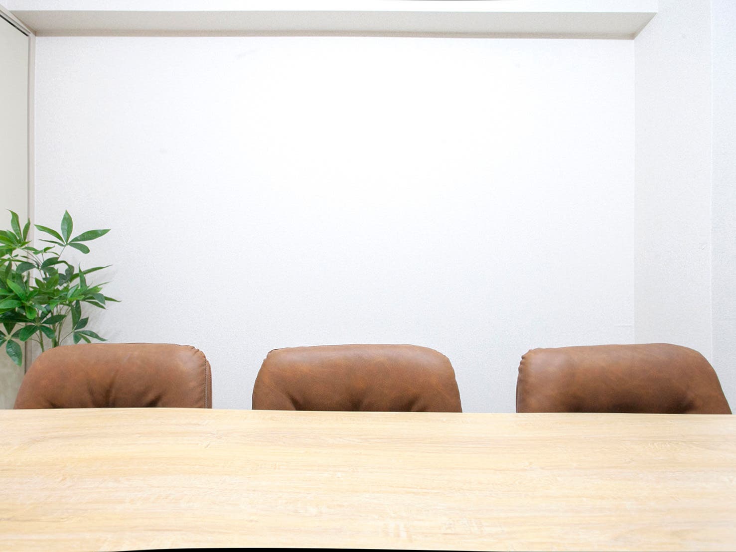 オープン記念価格【BASE柏】柏駅3分/個室/6人/フレッツ光・有線LAN/会議/面接/ボドゲ/ネイル/モニター【安い】【綺麗】の写真8