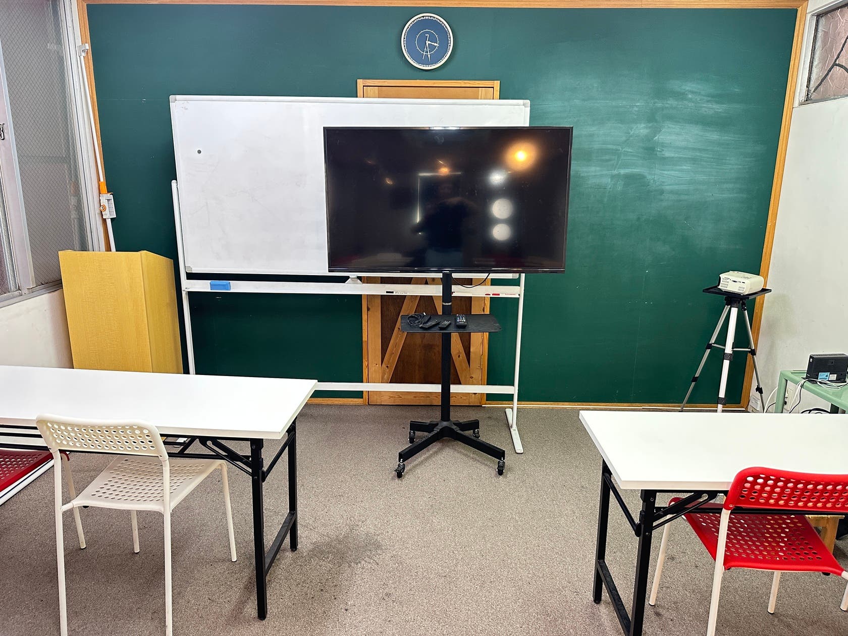 【お気軽会議室】天文館中心部で24時間利用可能なセミナースペース。WiFiの利用可能、テレワークにも最適。の写真14