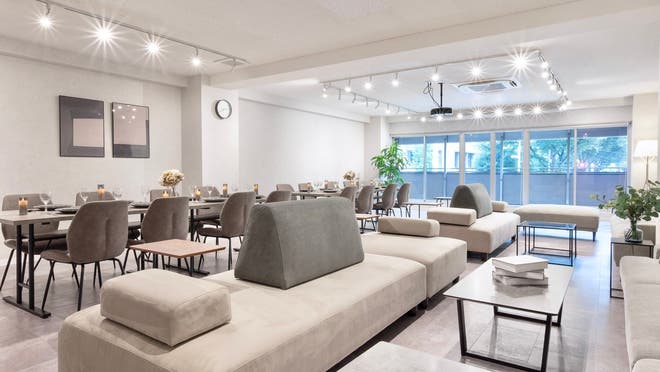 西新宿駅6分🚃最大40名着席🎉大型スクリーン🎬懇親会/イベント/ビジネス利用に♪の写真8