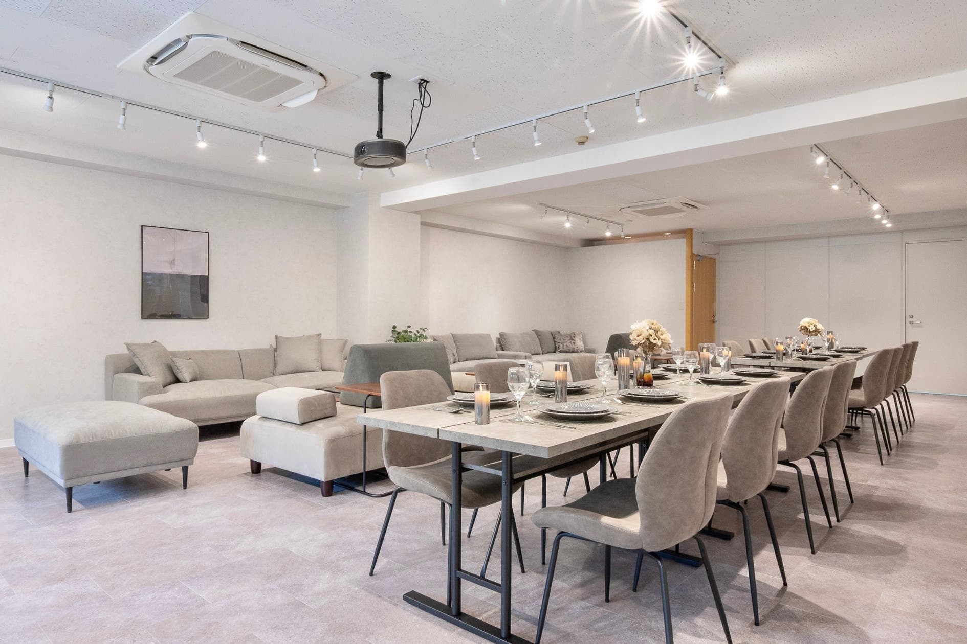 西新宿駅6分🚃最大40名着席🎉大型スクリーン🎬懇親会/イベント/ビジネス利用に♪の写真9