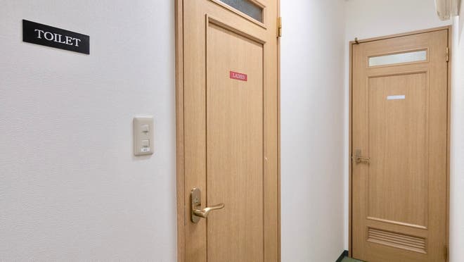 西新宿駅6分🚃最大40名着席🎉大型スクリーン🎬懇親会/イベント/ビジネス利用に♪の写真22