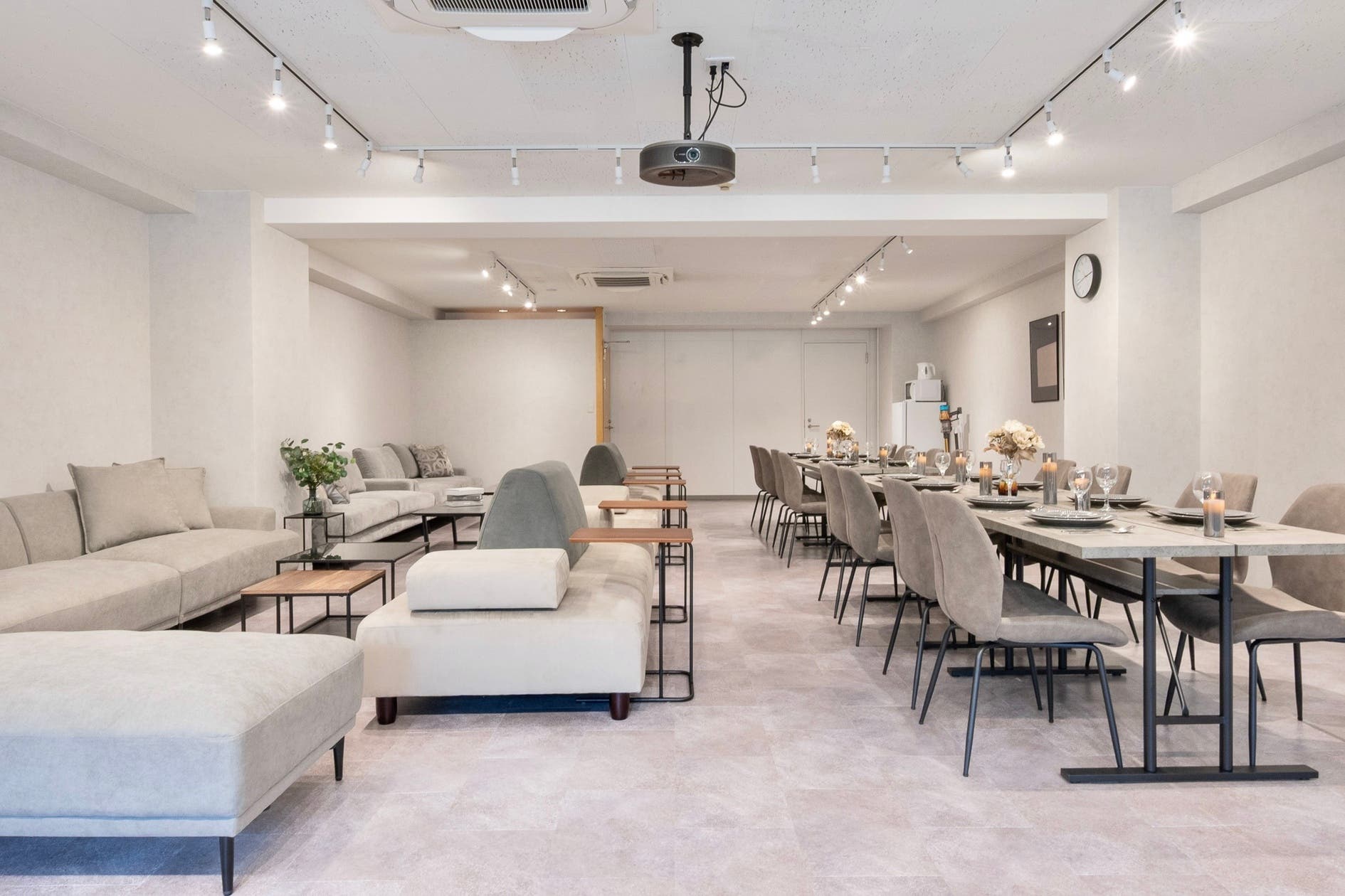 西新宿駅6分🚃最大40名着席🎉大型スクリーン🎬懇親会/イベント/ビジネス利用に♪の写真23