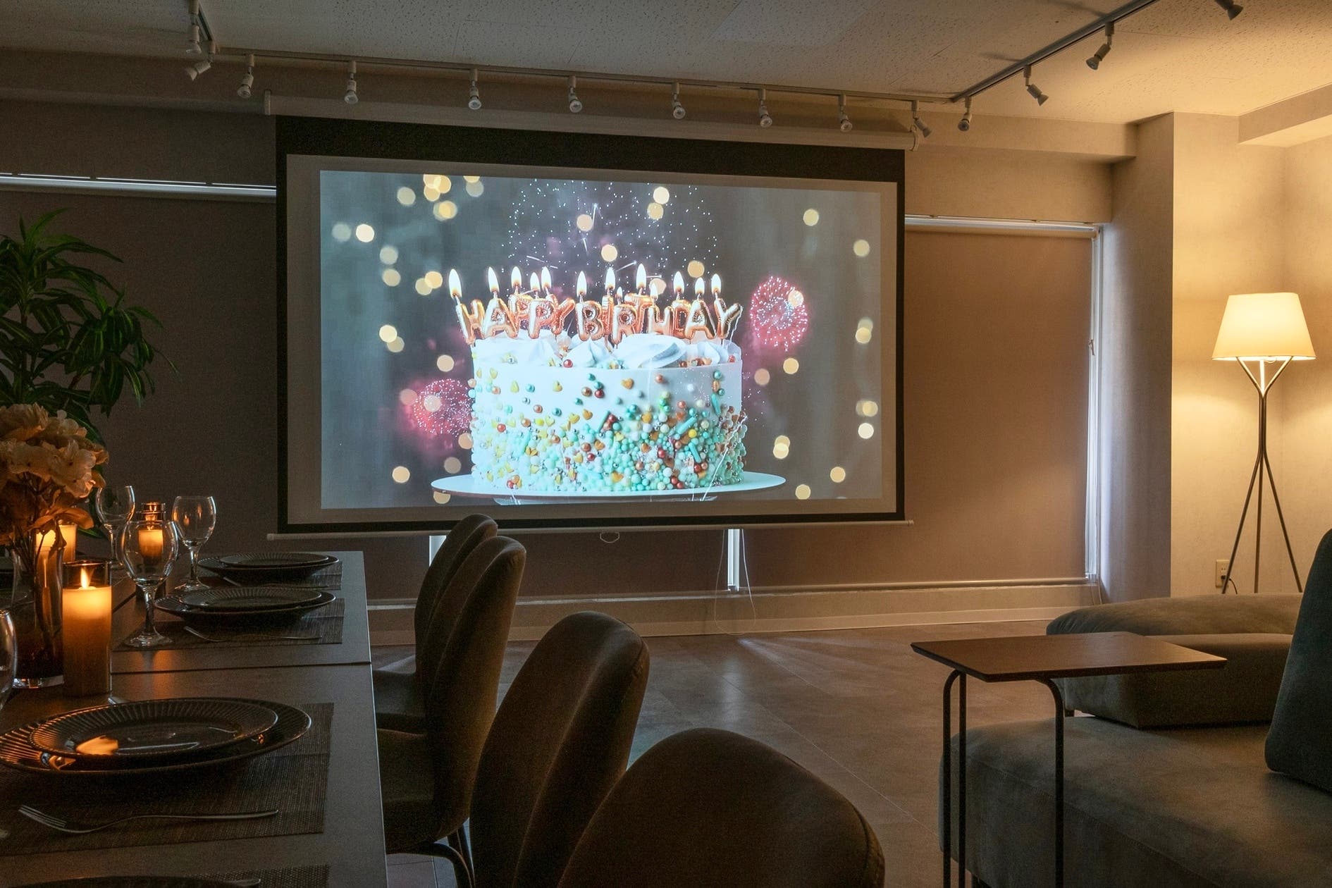 西新宿駅6分🚃最大40名着席🎉大型スクリーン🎬懇親会/イベント/ビジネス利用に♪の写真28