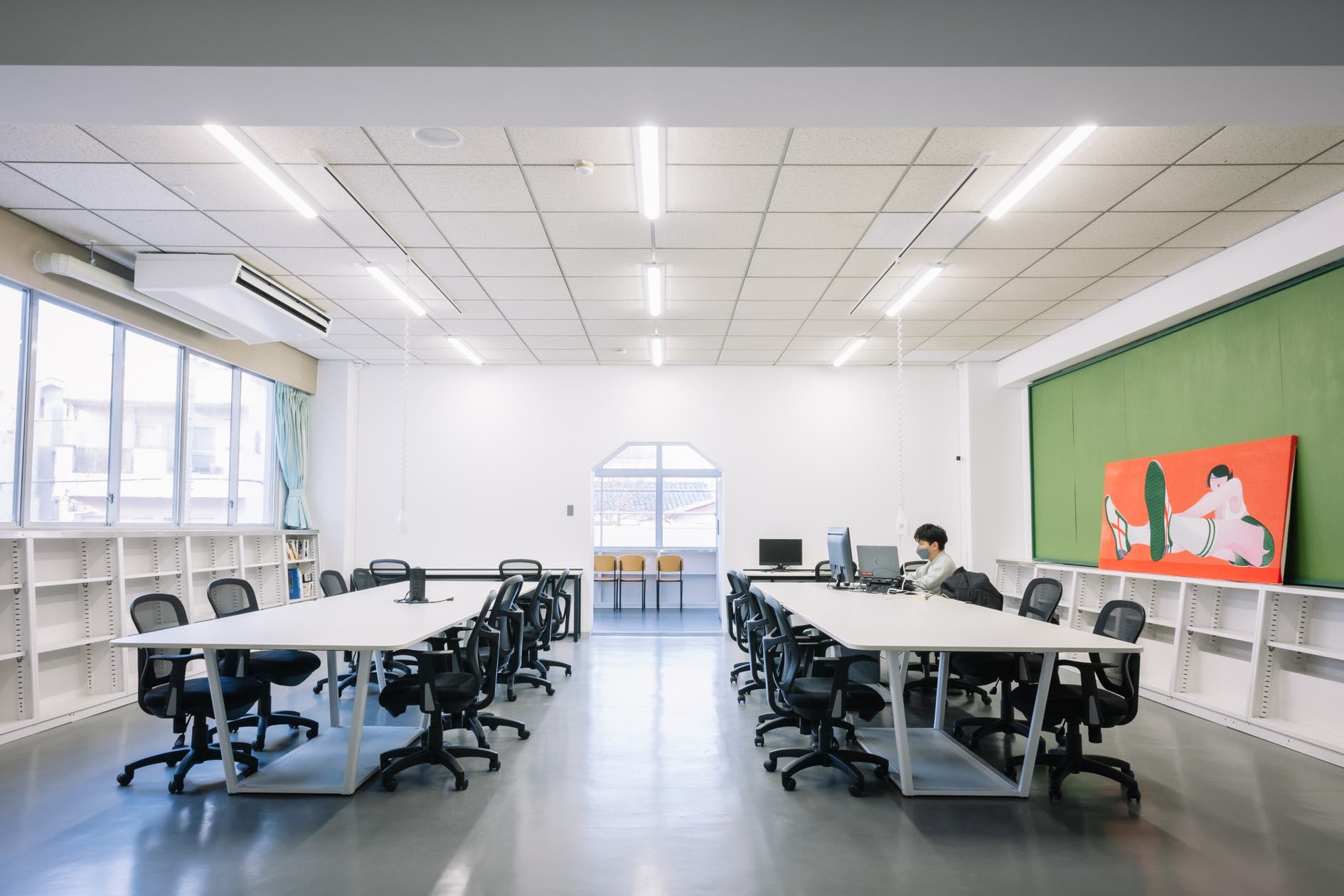 廃校になった小学校を甦らせた複合施設 〜「旧教室」の貸しスペース〜の写真11