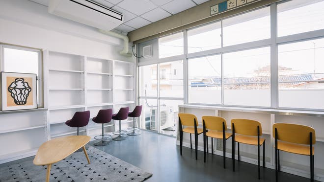 廃校になった小学校を甦らせた複合施設 〜「旧教室」の貸しスペース〜の写真12