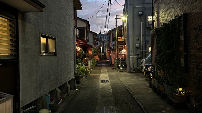 廃校になった小学校を甦らせた複合施設 〜「旧校長室」の貸しスペース〜の写真25