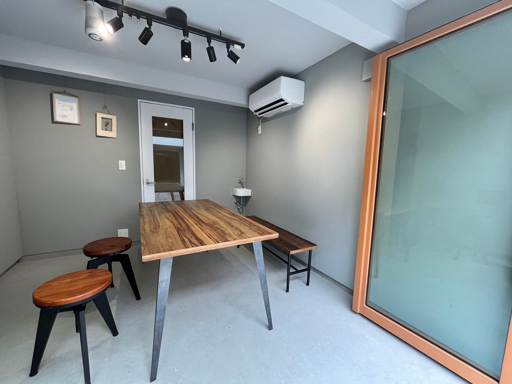 賑やかな戸越銀座商店街裏の落ち着いた多目的スペース（ポップアップショップ、ギャラリー、ワークショップ、ワークスペースなど！）の写真4