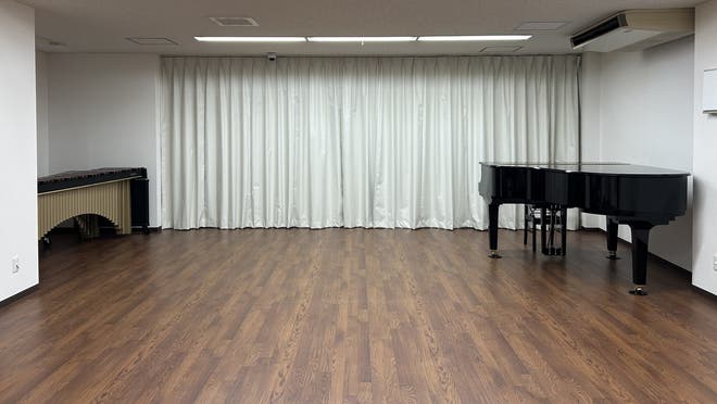広いスペースでのリハーサル、サロンコンサート等に♪中野区 新井薬師前駅徒歩8分!個人レッスン・練習にも♪の写真1