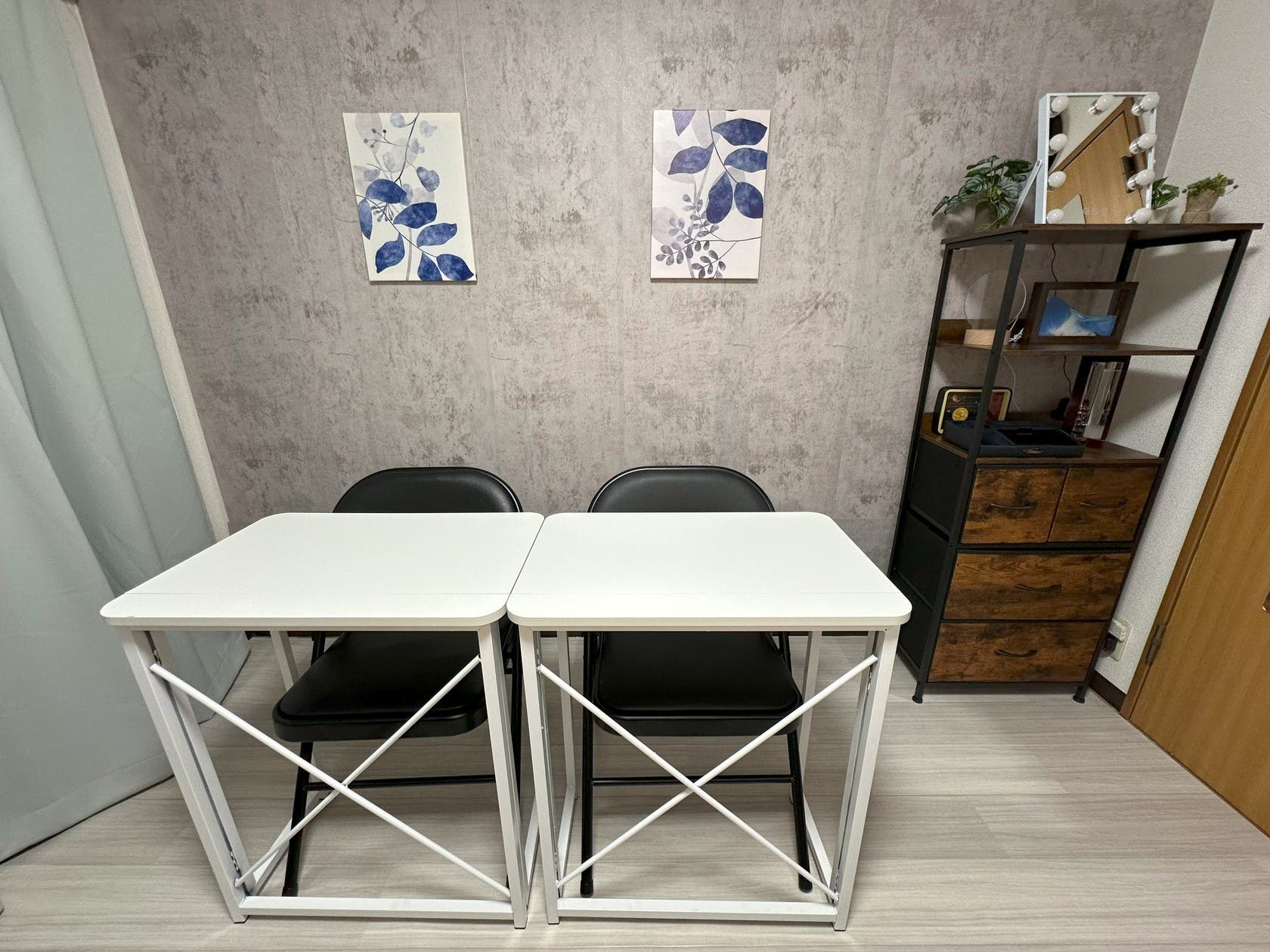 【船橋駅近くの綺麗なスペース】光回線高速WiFi、テレビ、ホワイトボード、施術ベット完備☆会議/打合せ/オンライン/サロンに最適の写真5