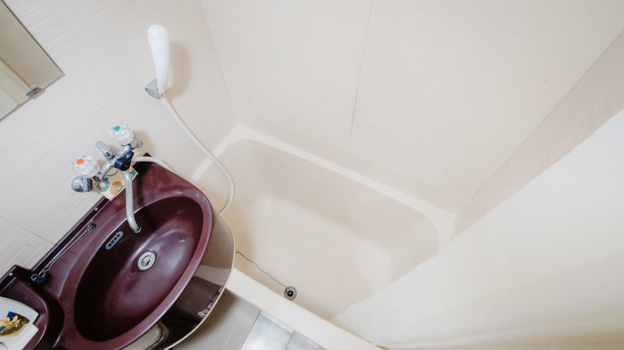 🚿浴室（お風呂・シャワー）のご利用※タオル類は置いてありませんのでお近くでお買い求めくださいの画像1