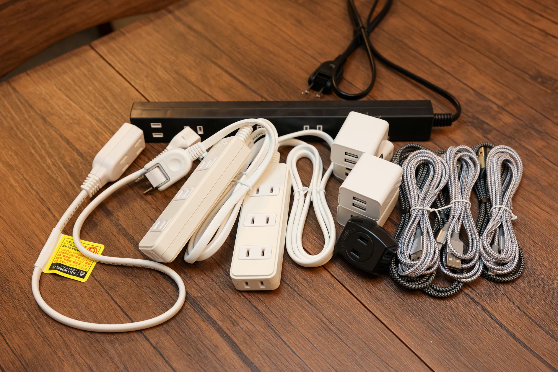 【ゴミ捨て無料！】駅近便利なレンタルスペース！プロジェクター完備でパーティーも撮影も快適！最大16名着席の写真20