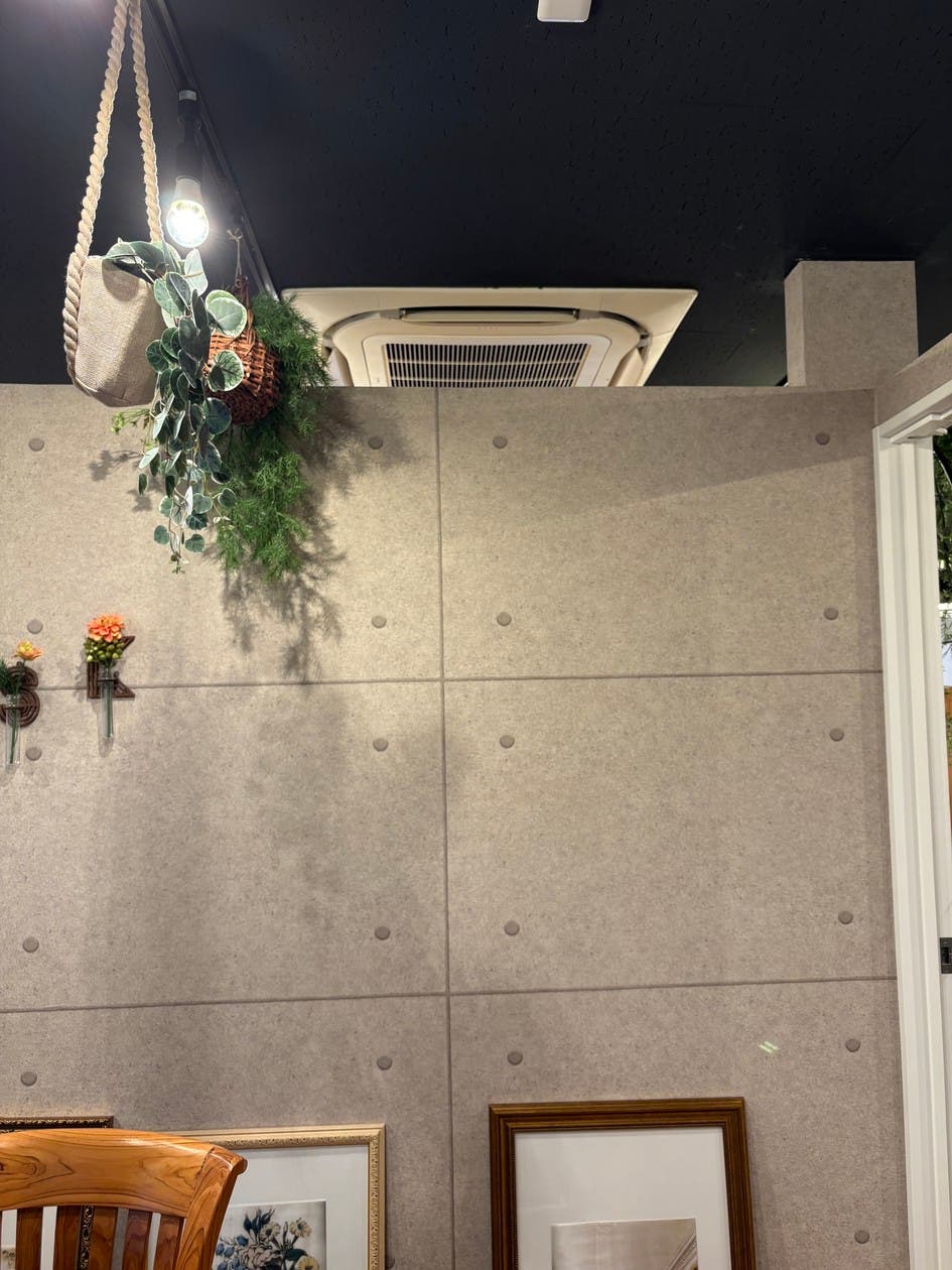 横浜駅から徒歩5分のコワーキング、ワークショップ、自習スペース、商談場所の写真10