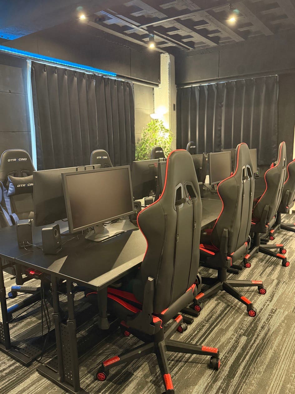 DUNKLE GAME STUDIOの写真4