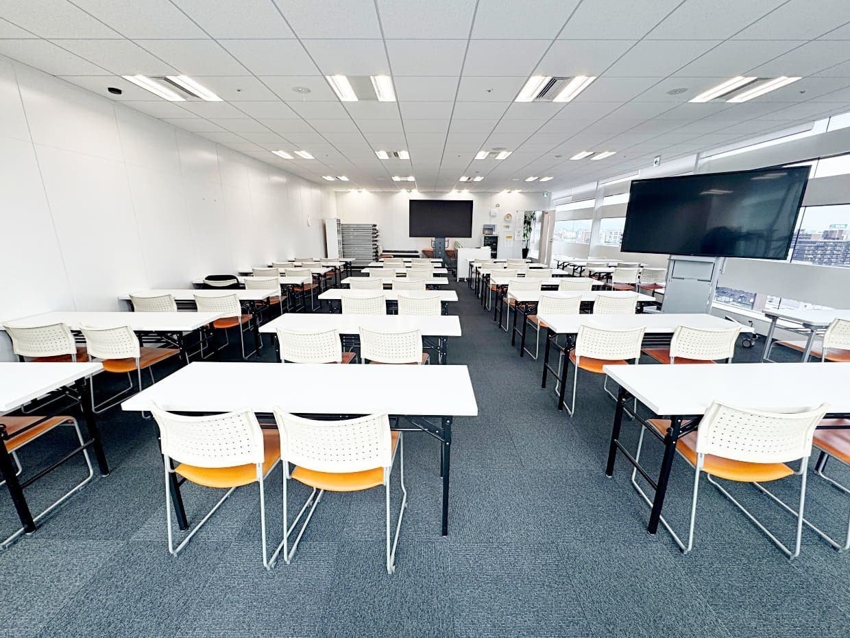 大阪会議室 medi☆ST イベントルーム 80名収容【セミナーや懇親会に最適！梅田ゲートタワー内の会議室】の写真4