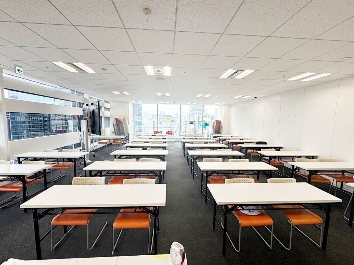 大阪会議室 medi☆ST イベントルーム 80名収容【セミナーや懇親会に最適！梅田ゲートタワー内の会議室】の写真5