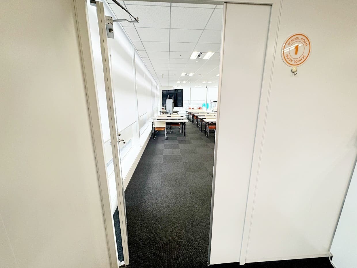 大阪会議室 medi☆ST イベントルーム 80名収容【セミナーや懇親会に最適！梅田ゲートタワー内の会議室】の写真9