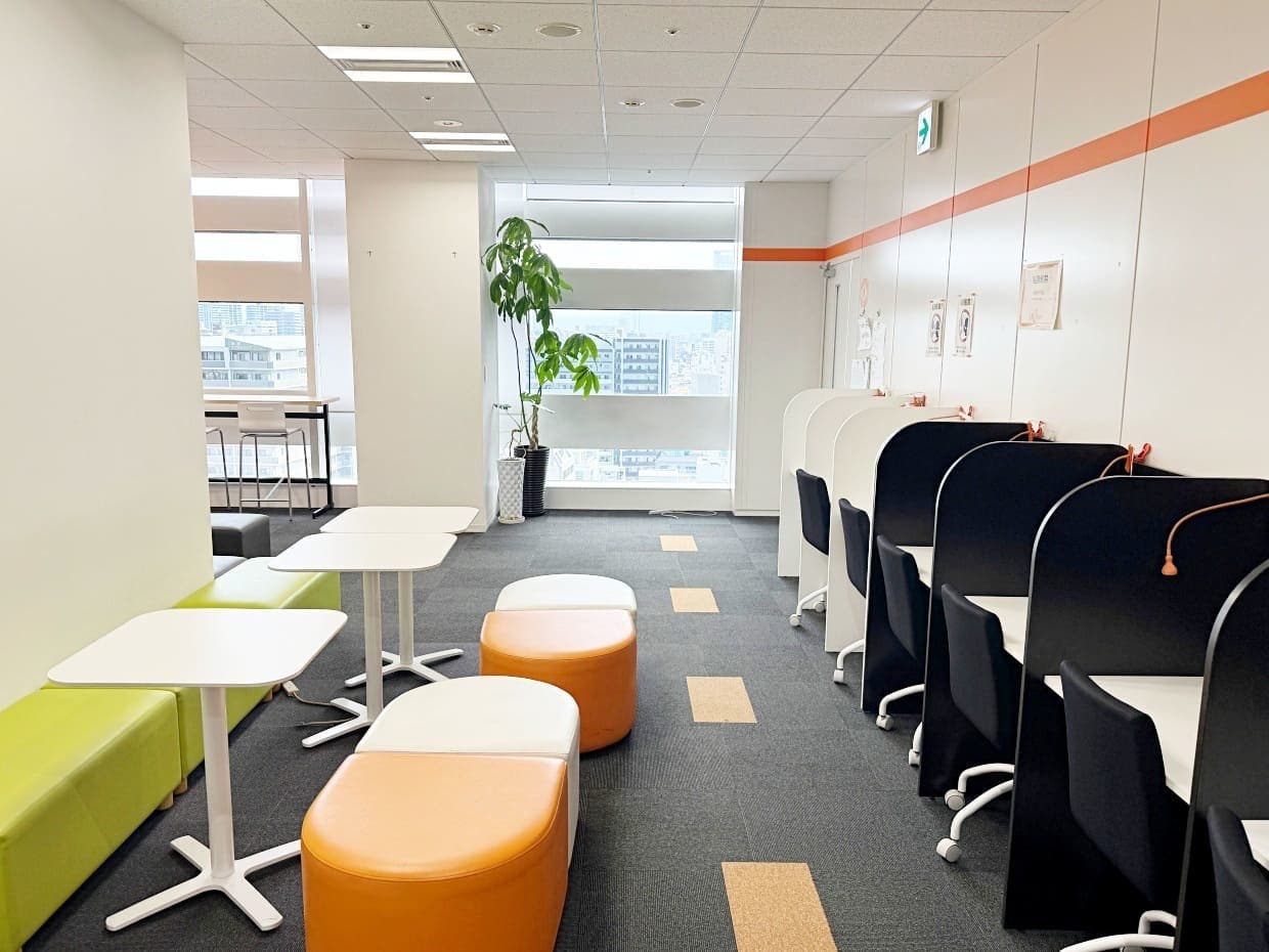 大阪会議室 medi☆ST イベントルーム 80名収容【セミナーや懇親会に最適！梅田ゲートタワー内の会議室】の写真15